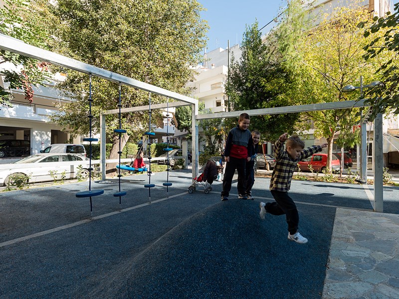 ΑΝΑΚΑΤΑΣΚΕΥΗ ΠΑΙΔΙΚΩΝ ΧΑΡΩΝ ΣΤΗΝ ΟΔΟ ΚΑΛΛΙΣΠΕΡΗ & ΣΤΗ ΣΥΜΒΟΛΗ ΤΩΝ ΟΔΩΝ ...